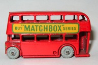 05 B22 London Bus.jpg